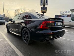 Melns Volvo S60 2019 Rīga, ar dzinēja tilpumu 2.00 L un nobraukumu 121 tūkst. km par 19999 €, foto 4 vietnē AUTOMOTO.COM.LV