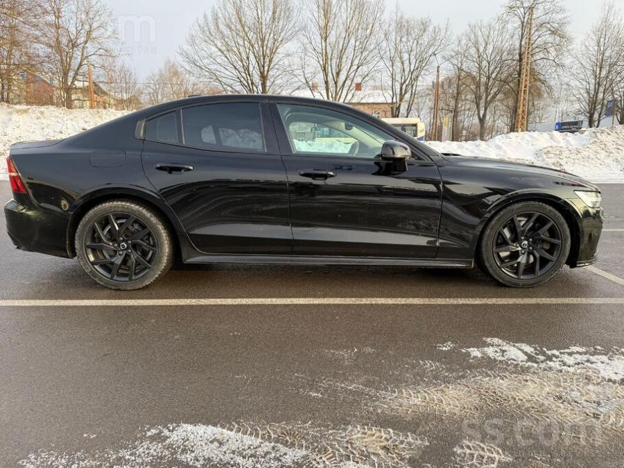 Melns Volvo S60 2019 Rīga, ar dzinēja tilpumu 2.00 L un nobraukumu 121 tūkst. km par 19999 €, foto 6 vietnē AUTOMOTO.COM.LV