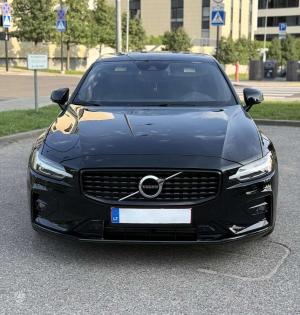 Melns Volvo S60 2019 Viļņa, ar dzinēja tilpumu 1.97 L un nobraukumu 142 tūkst. km par 17399 €, foto 9 vietnē AUTOMOTO.COM.LV