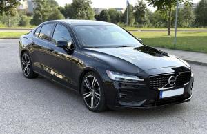 Melns Volvo S60 2019 Viļņa, ar dzinēja tilpumu 1.97 L un nobraukumu 142 tūkst. km par 17399 €, foto 11 vietnē AUTOMOTO.COM.LV