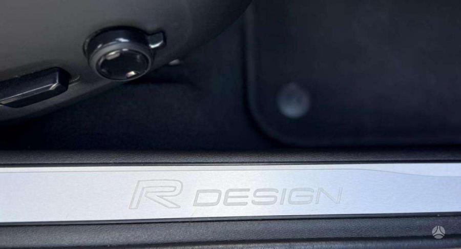Melns Volvo S60 2019 Viļņa, ar dzinēja tilpumu 1.97 L un nobraukumu 142 tūkst. km par 17399 €, foto 20 vietnē AUTOMOTO.COM.LV