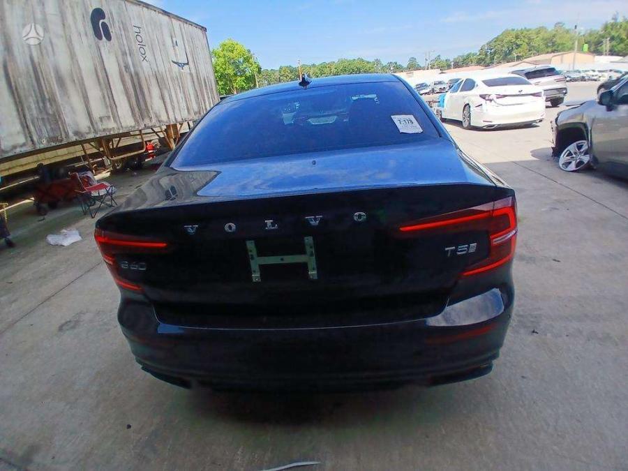Melns Volvo S60 2019 Ukmergė, ar dzinēja tilpumu 1.97 L un nobraukumu 282 tūkst. km par 9200 €, foto 5 vietnē AUTOMOTO.COM.LV