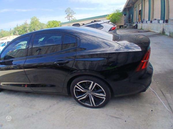 Melns Volvo S60 2019 Ukmergė, ar dzinēja tilpumu 1.97 L un nobraukumu 282 tūkst. km par 9200 €, foto 8 vietnē AUTOMOTO.COM.LV