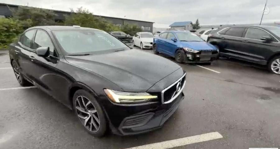 Black Volvo S60 2019 in Klaipeda, with an engine capacity of 1.97 L and mileage of 191 thousand km for 11200 €, photo 3 on AUTOMOTO.COM.LV