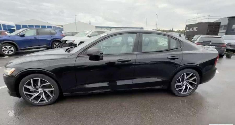 Black Volvo S60 2019 in Klaipeda, with an engine capacity of 1.97 L and mileage of 191 thousand km for 11200 €, photo 5 on AUTOMOTO.COM.LV