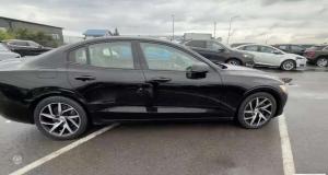 Black Volvo S60 2019 in Klaipeda, with an engine capacity of 1.97 L and mileage of 191 thousand km for 11200 €, photo 6 on AUTOMOTO.COM.LV