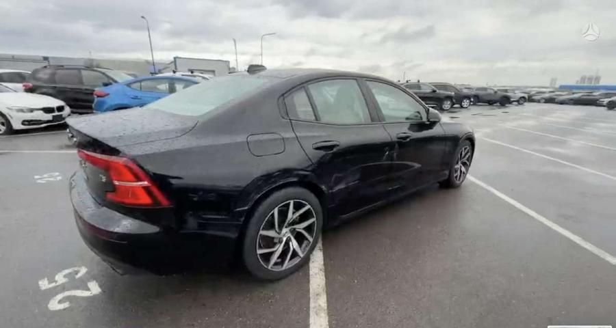 Black Volvo S60 2019 in Klaipeda, with an engine capacity of 1.97 L and mileage of 191 thousand km for 11200 €, photo 7 on AUTOMOTO.COM.LV