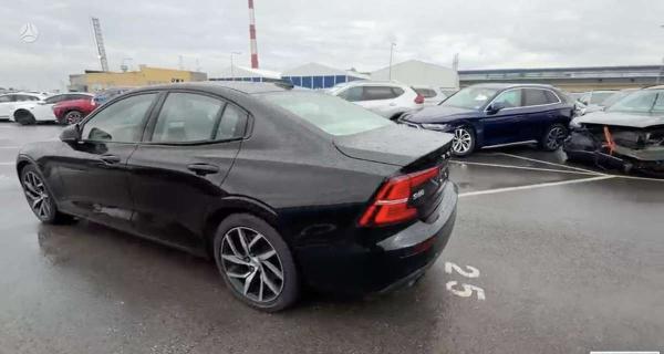 Melns Volvo S60 2019 Klaipėda, ar dzinēja tilpumu 1.97 L un nobraukumu 191 tūkst. km par 11200 €, foto 9 vietnē AUTOMOTO.COM.LV