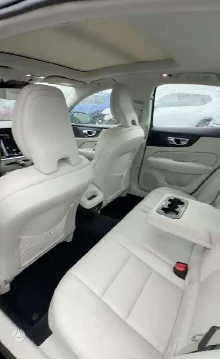 Black Volvo S60 2019 in Klaipeda, with an engine capacity of 1.97 L and mileage of 191 thousand km for 11200 €, photo 12 on AUTOMOTO.COM.LV