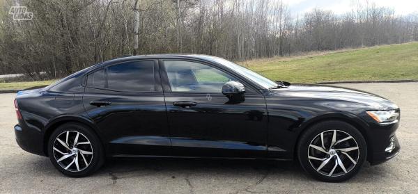 Black Volvo S60 2020 in Kaunas, with an engine capacity of 2.00 L and mileage of 87 thousand km for 14999 €, photo 5 on AUTOMOTO.COM.LV