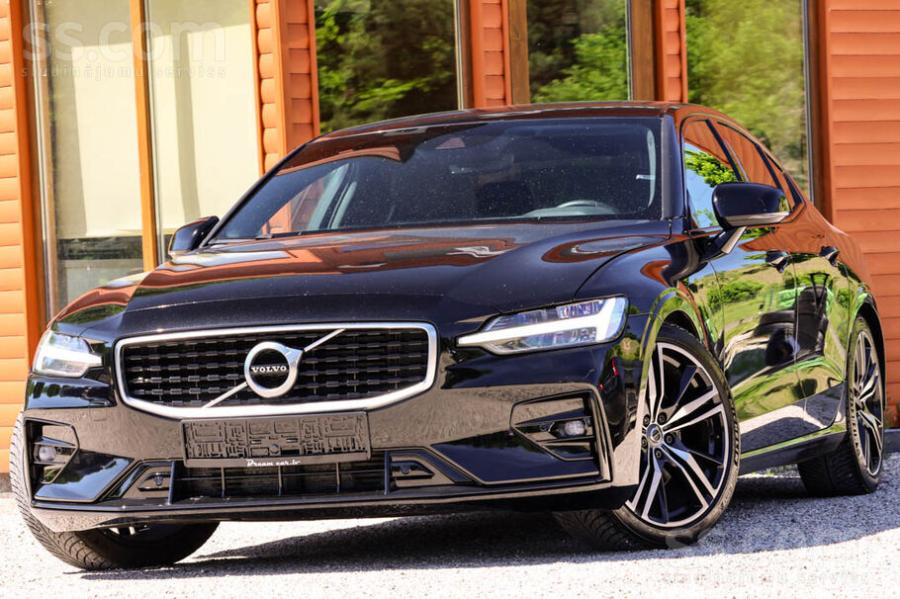 Melns Volvo S60 2020 Tukums, ar dzinēja tilpumu 2.00 L un nobraukumu 299 tūkst. km par 14490 €, foto 3 vietnē AUTOMOTO.COM.LV