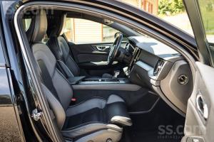 Melns Volvo S60 2020 Tukums, ar dzinēja tilpumu 2.00 L un nobraukumu 299 tūkst. km par 14490 €, foto 9 vietnē AUTOMOTO.COM.LV