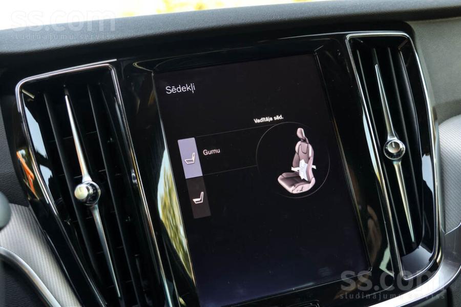 Melns Volvo S60 2020 Tukums, ar dzinēja tilpumu 2.00 L un nobraukumu 299 tūkst. km par 14490 €, foto 19 vietnē AUTOMOTO.COM.LV