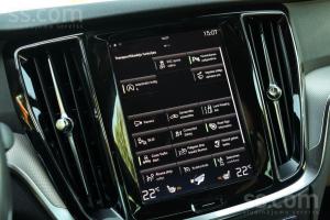 Melns Volvo S60 2020 Tukums, ar dzinēja tilpumu 2.00 L un nobraukumu 299 tūkst. km par 14490 €, foto 20 vietnē AUTOMOTO.COM.LV