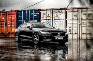 Black Volvo S60 2020 in Riga, with an engine capacity of 2.00 L and mileage of 190 thousand km for 21000 €, photo  on AUTOMOTO.COM.LV