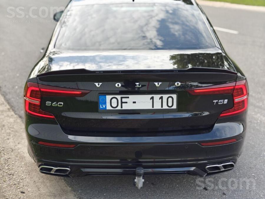 Black Volvo S60 2020 in Riga, with an engine capacity of 2.00 L and mileage of 190 thousand km for 21000 €, photo 9 on AUTOMOTO.COM.LV