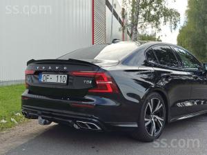 Black Volvo S60 2020 in Riga, with an engine capacity of 2.00 L and mileage of 190 thousand km for 21000 €, photo 10 on AUTOMOTO.COM.LV