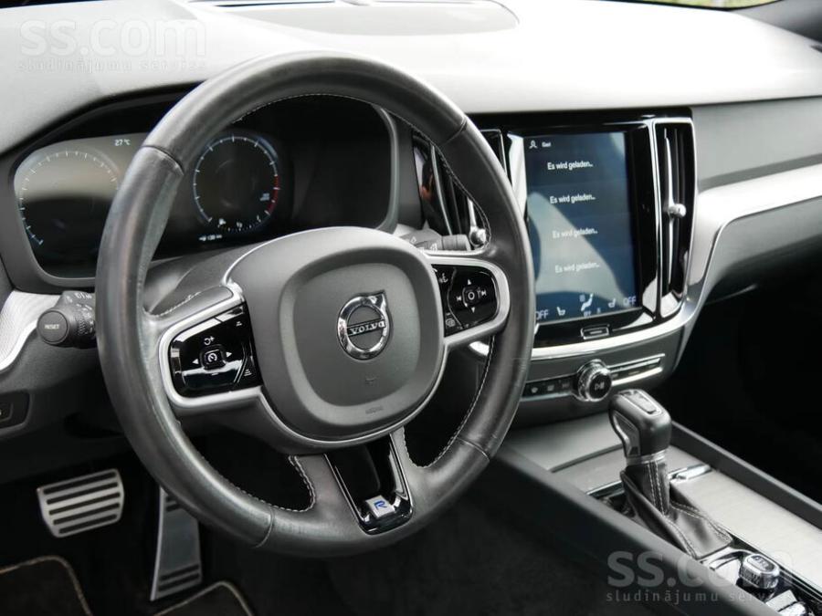 Black Volvo S60 2020 in Riga, with an engine capacity of 2.00 L and mileage of 190 thousand km for 21000 €, photo 12 on AUTOMOTO.COM.LV
