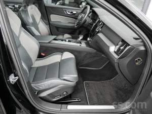 Black Volvo S60 2020 in Riga, with an engine capacity of 2.00 L and mileage of 190 thousand km for 21000 €, photo 13 on AUTOMOTO.COM.LV