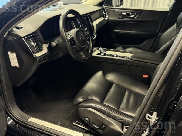 Melns Volvo S60 2021 Rīga, ar dzinēja tilpumu 2.00 L un nobraukumu 180 tūkst. km par 19990 €, foto 10 vietnē AUTOMOTO.COM.LV