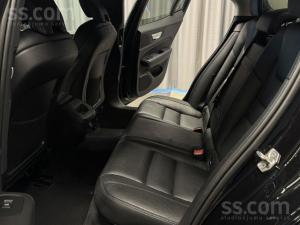 Black Volvo S60 2021 in Riga, with an engine capacity of 2.00 L and mileage of 180 thousand km for 19990 €, photo 29 on AUTOMOTO.COM.LV