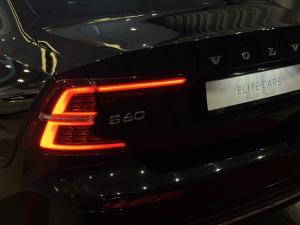 Черный Вольво С60 2021 в Рига, объемом двигателя 2.00 л и пробегом 180 тыс. км за 18990 €, фото 33 на AUTOMOTO.COM.LV