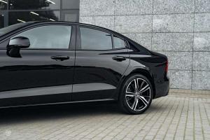 Melns Volvo S60 2021 Klaipėda, ar dzinēja tilpumu 2.00 L un nobraukumu 69 tūkst. km par 23000 €, foto 4 vietnē AUTOMOTO.COM.LV