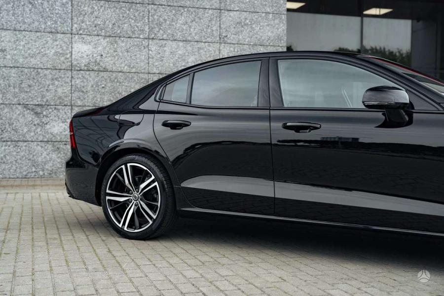 Melns Volvo S60 2021 Klaipėda, ar dzinēja tilpumu 2.00 L un nobraukumu 69 tūkst. km par 23000 €, foto 13 vietnē AUTOMOTO.COM.LV