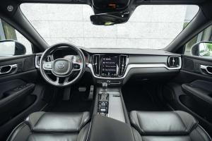 Melns Volvo S60 2021 Klaipėda, ar dzinēja tilpumu 2.00 L un nobraukumu 69 tūkst. km par 23000 €, foto 21 vietnē AUTOMOTO.COM.LV