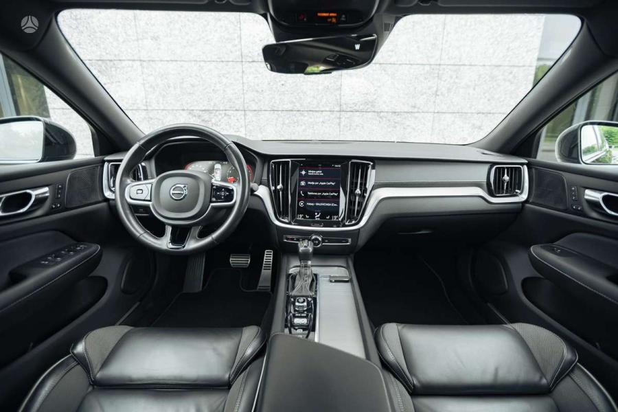 Melns Volvo S60 2021 Klaipėda, ar dzinēja tilpumu 2.00 L un nobraukumu 69 tūkst. km par 23000 €, foto 21 vietnē AUTOMOTO.COM.LV