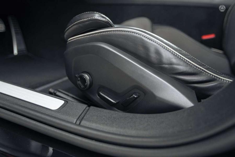Melns Volvo S60 2021 Klaipėda, ar dzinēja tilpumu 2.00 L un nobraukumu 69 tūkst. km par 23000 €, foto 27 vietnē AUTOMOTO.COM.LV
