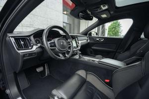 Melns Volvo S60 2021 Klaipėda, ar dzinēja tilpumu 2.00 L un nobraukumu 69 tūkst. km par 23000 €, foto 31 vietnē AUTOMOTO.COM.LV