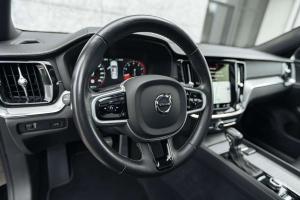 Melns Volvo S60 2021 Klaipėda, ar dzinēja tilpumu 2.00 L un nobraukumu 69 tūkst. km par 23000 €, foto 34 vietnē AUTOMOTO.COM.LV