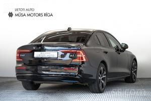 Melns Volvo S60 2023 Rīga, ar dzinēja tilpumu 2.00 L un nobraukumu 36 tūkst. km par 34900 €, foto 5 vietnē AUTOMOTO.COM.LV