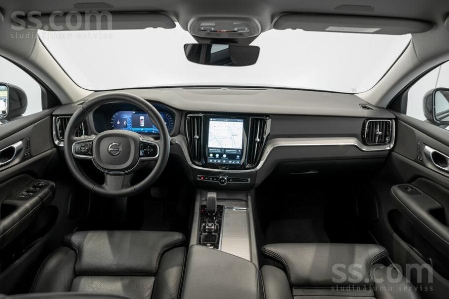 Melns Volvo S60 2023 Rīga, ar dzinēja tilpumu 2.00 L un nobraukumu 36 tūkst. km par 34900 €, foto 12 vietnē AUTOMOTO.COM.LV
