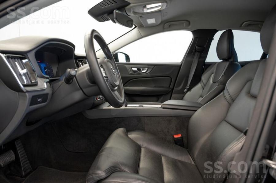 Melns Volvo S60 2023 Rīga, ar dzinēja tilpumu 2.00 L un nobraukumu 36 tūkst. km par 34900 €, foto 14 vietnē AUTOMOTO.COM.LV