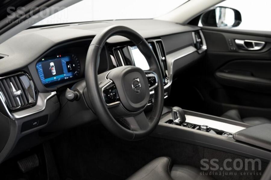 Melns Volvo S60 2023 Rīga, ar dzinēja tilpumu 2.00 L un nobraukumu 36 tūkst. km par 34900 €, foto 11 vietnē AUTOMOTO.COM.LV