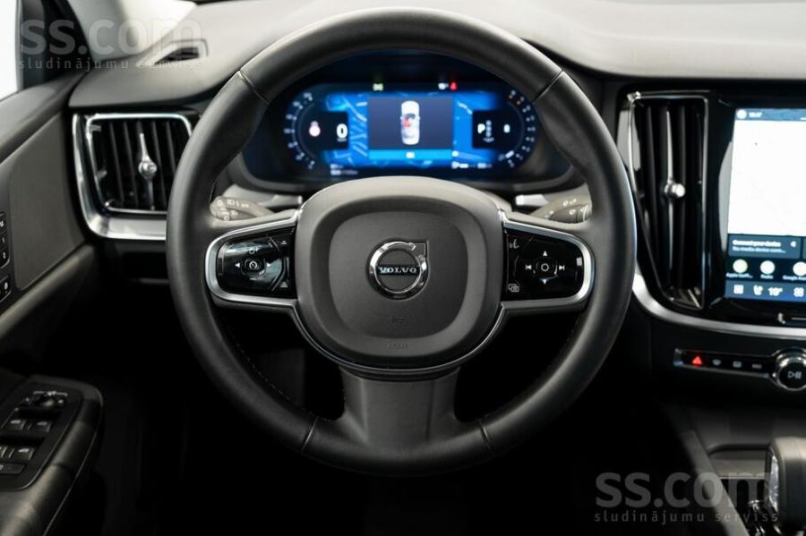 Melns Volvo S60 2023 Rīga, ar dzinēja tilpumu 2.00 L un nobraukumu 36 tūkst. km par 34900 €, foto 22 vietnē AUTOMOTO.COM.LV