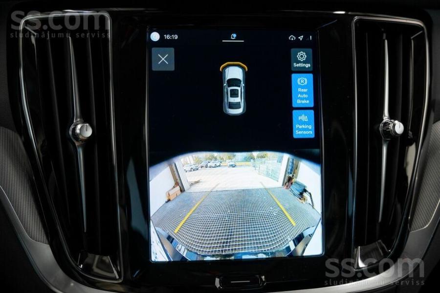 Melns Volvo S60 2023 Rīga, ar dzinēja tilpumu 2.00 L un nobraukumu 36 tūkst. km par 34900 €, foto 26 vietnē AUTOMOTO.COM.LV