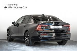 Черный Вольво С60 2023 в Рига, объемом двигателя 2.00 л и пробегом 36 тыс. км за 34900 €, фото 11 на AUTOMOTO.COM.LV