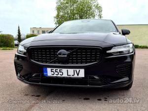 Черный Вольво С60 2024 в Таллин, объемом двигателя 2.00 л и пробегом 25 тыс. км за 42500 €, фото 4 на AUTOMOTO.COM.LV