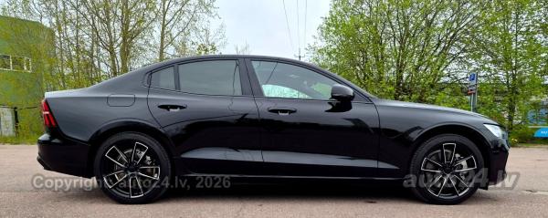 Melns Volvo S60 2024 Tallina, ar dzinēja tilpumu 2.00 L un nobraukumu 25 tūkst. km par 42500 €, foto 5 vietnē AUTOMOTO.COM.LV