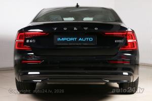 Black Volvo S60 2024 in Parnu, with an engine capacity of 2.00 L and mileage of 54 thousand km for 39990 €, photo 6 on AUTOMOTO.COM.LV