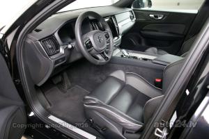 Black Volvo S60 2024 in Parnu, with an engine capacity of 2.00 L and mileage of 54 thousand km for 39990 €, photo 8 on AUTOMOTO.COM.LV