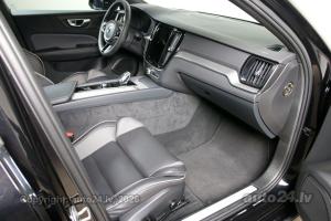 Black Volvo S60 2024 in Parnu, with an engine capacity of 2.00 L and mileage of 54 thousand km for 39990 €, photo 11 on AUTOMOTO.COM.LV