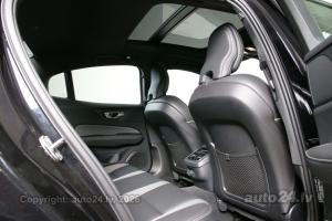 Black Volvo S60 2024 in Parnu, with an engine capacity of 2.00 L and mileage of 54 thousand km for 39990 €, photo 13 on AUTOMOTO.COM.LV