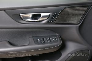 Black Volvo S60 2024 in Parnu, with an engine capacity of 2.00 L and mileage of 54 thousand km for 39990 €, photo 14 on AUTOMOTO.COM.LV