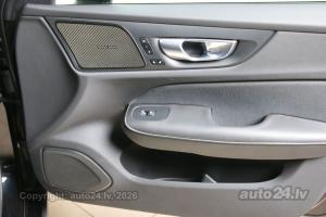 Black Volvo S60 2024 in Parnu, with an engine capacity of 2.00 L and mileage of 54 thousand km for 39990 €, photo 15 on AUTOMOTO.COM.LV