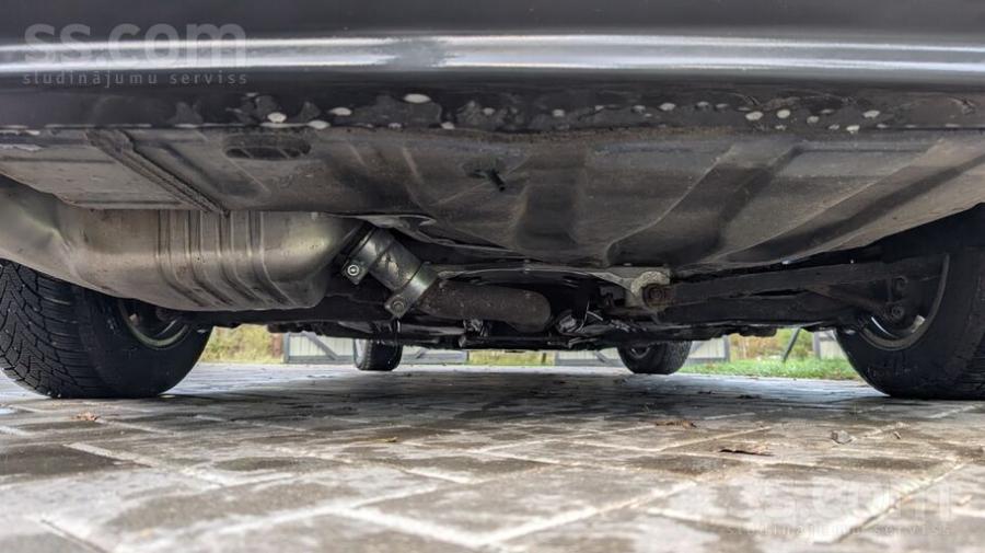 Zils Volvo S60 2001 Rīga, ar dzinēja tilpumu 2.40 L un nobraukumu 36 tūkst. km par 1000 €, foto 6 vietnē AUTOMOTO.COM.LV