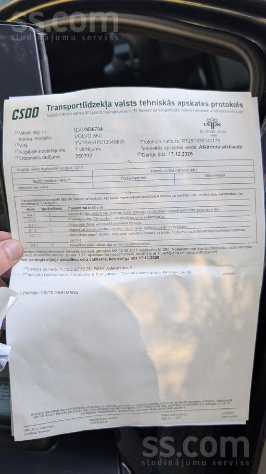 Zils Volvo S60 2001 Rīga, ar dzinēja tilpumu 2.40 L un nobraukumu 36 tūkst. km par 1000 €, foto 9 vietnē AUTOMOTO.COM.LV